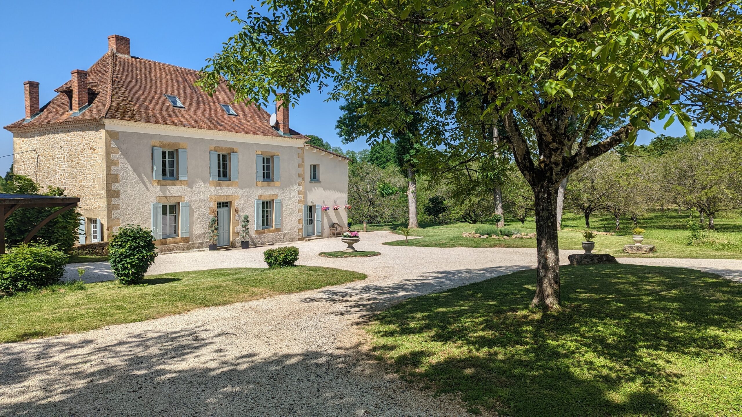 Manoir Dordogne - 18th Century Manoir for Sale in the Dordogne France ...